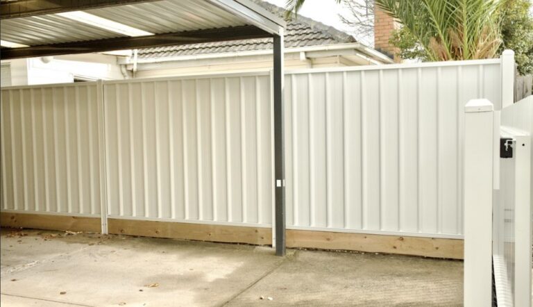 Top 6 Trending Gate Paint Colors in 2025 - Pentagon