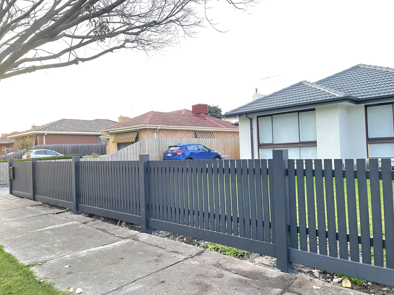 The Best Low-Maintenance Fence Options for Your Home 2025 - Pentagon