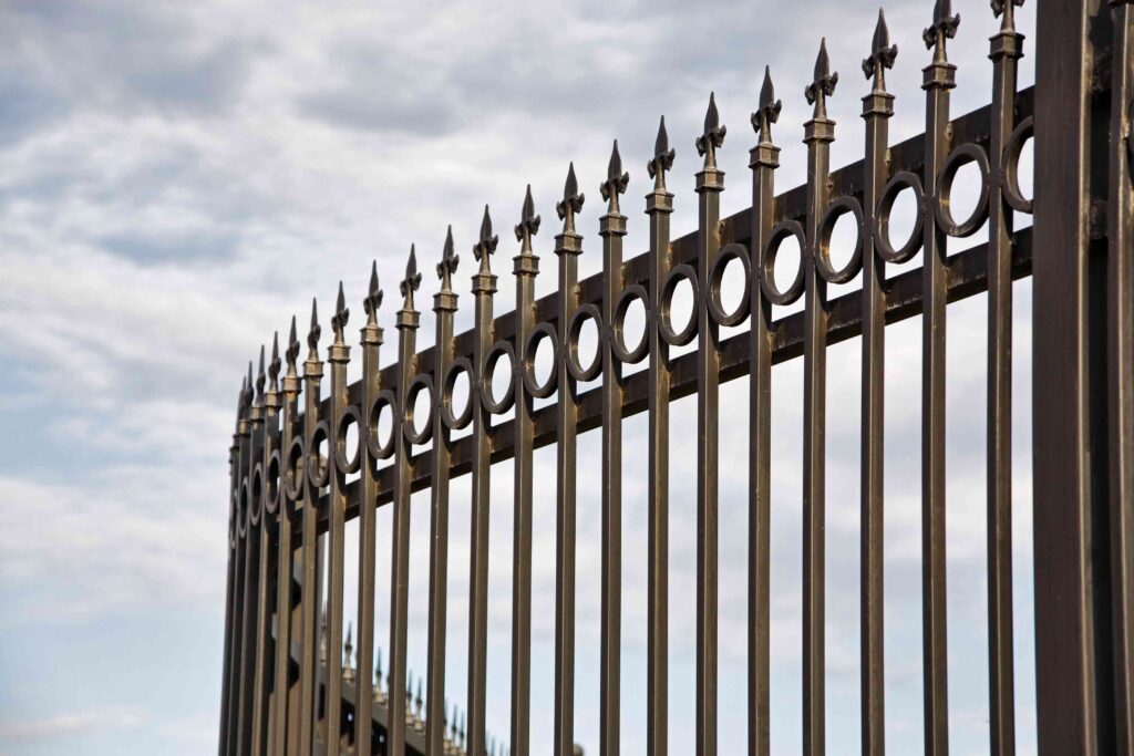 Key Factors for Installing a Security Fence - Pentagon