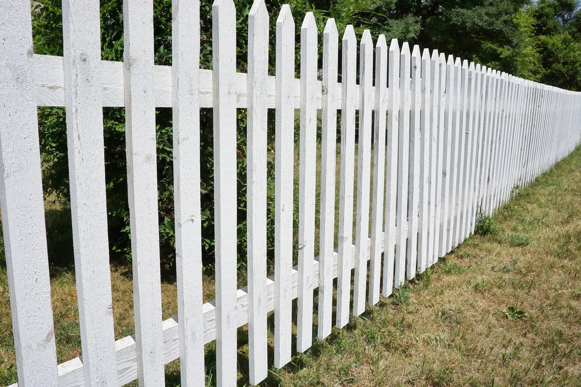 Great Vertical Fencing Ideas For Backyard - Pentagon
